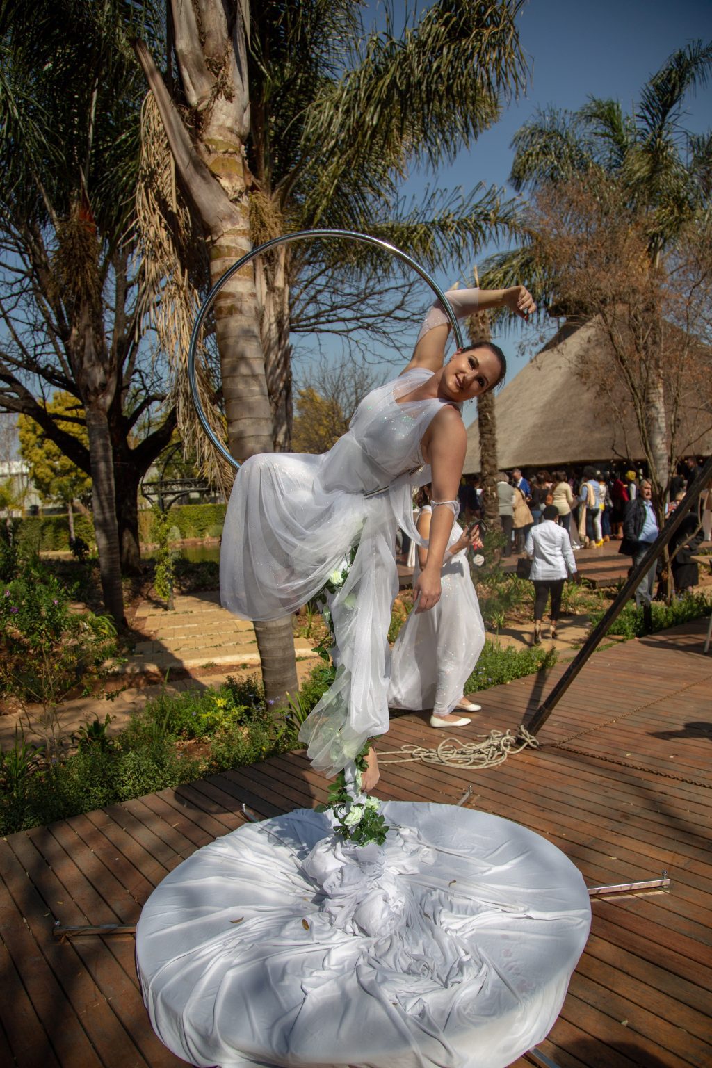 Artists – Hands On