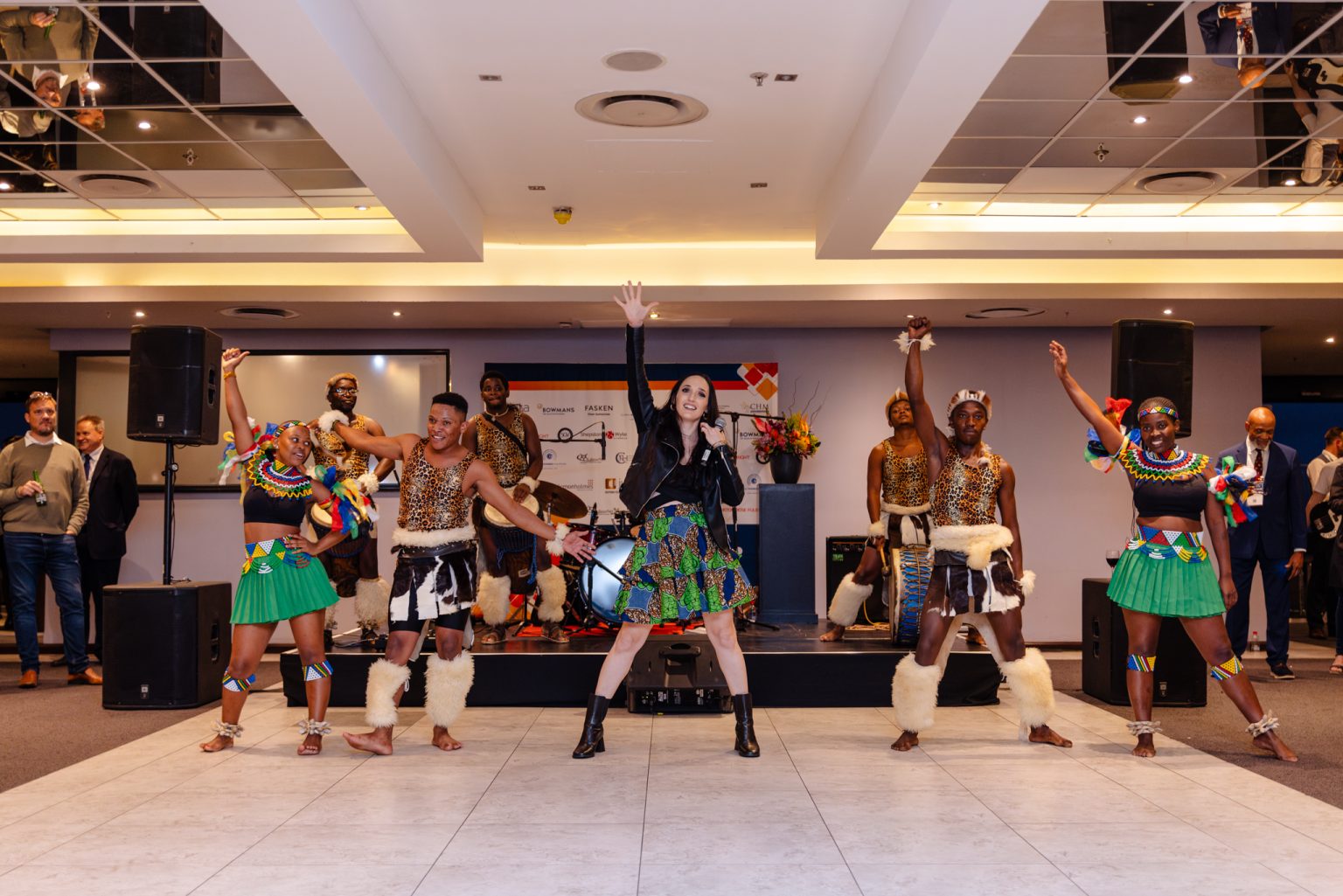 Vusani Isizwe Mawundlu Dance Group – Hands On